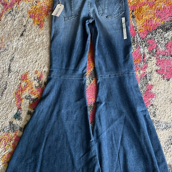 Shyanne | Jeans | Shyanne Mid Rise Flare Jeans | Poshmark
